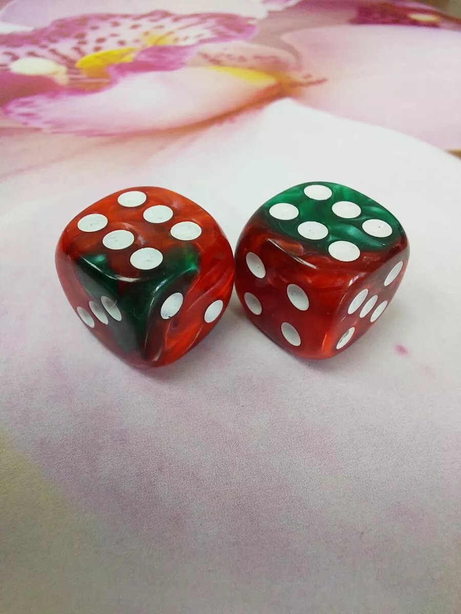 Кубик игральный 12 мм 2 шт