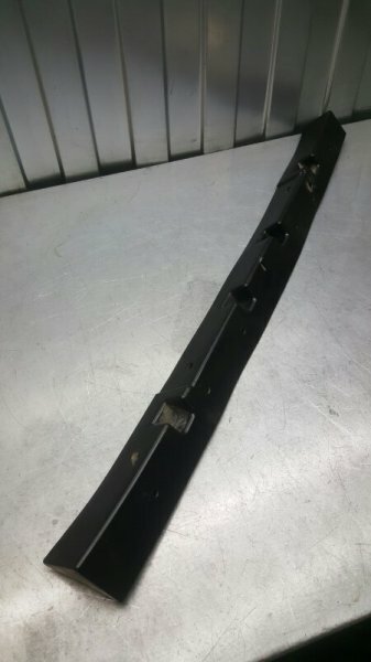 Кронштейн (крепление) бампера Ford Focus DBW EYDB 1998 задн. (б/у)