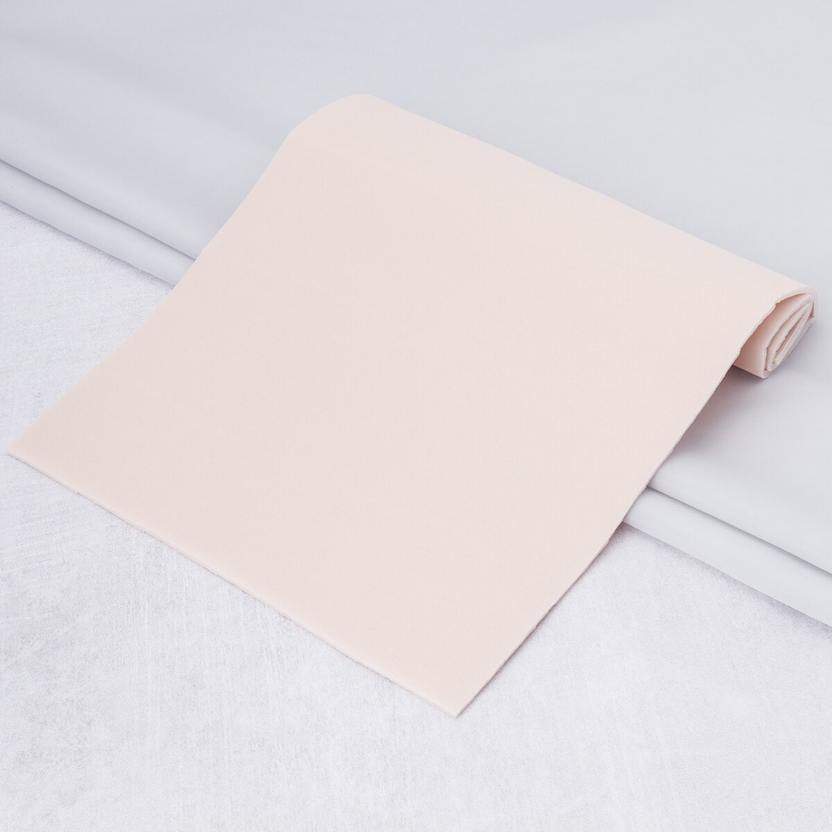 Бельевой поролон для шитья и рукоделия, размер 25х50 см, толщина 3 мм, цвет светло-розовый