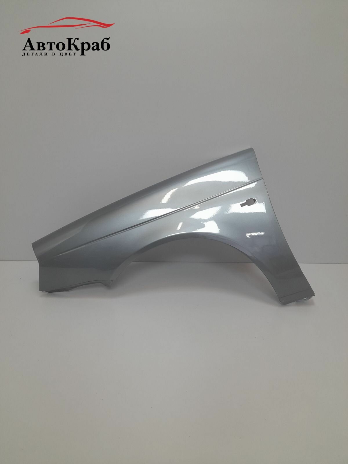 Крыло переднее левое пластиковое в цвет для Лада Приора 2007 - 2018 г. 630 - кварц, серый