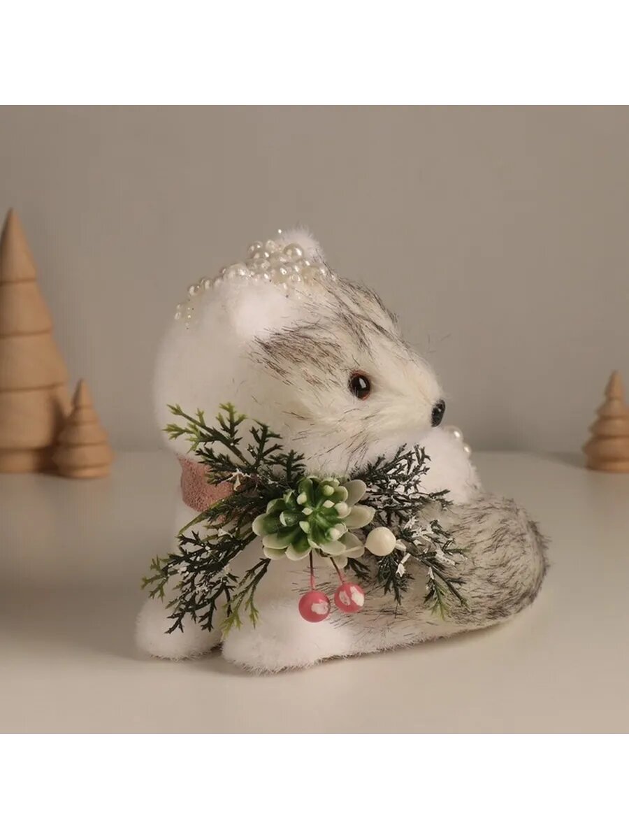 Милая фигурка Лисички с бусинами для интерьера