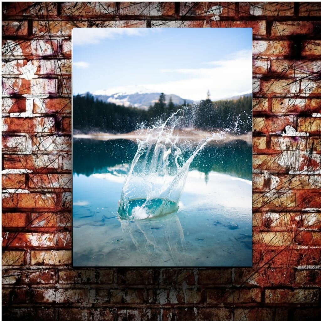 Плакат "Брызги в воде" от Cool Eshe из коллекции "Креатив", плакат А4 (29,7 х 21 см)