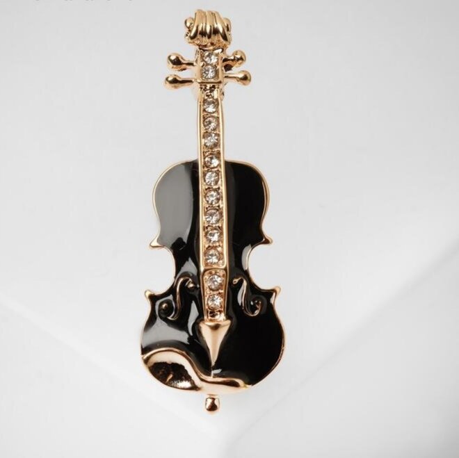 Брошь, эмаль, стразы