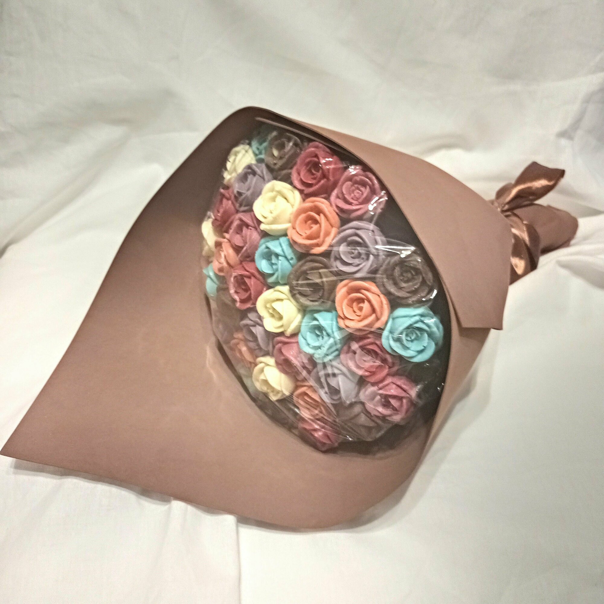 Шоколадные Розы ShokoTrendy 444 г, подарочный набор, 37 штук