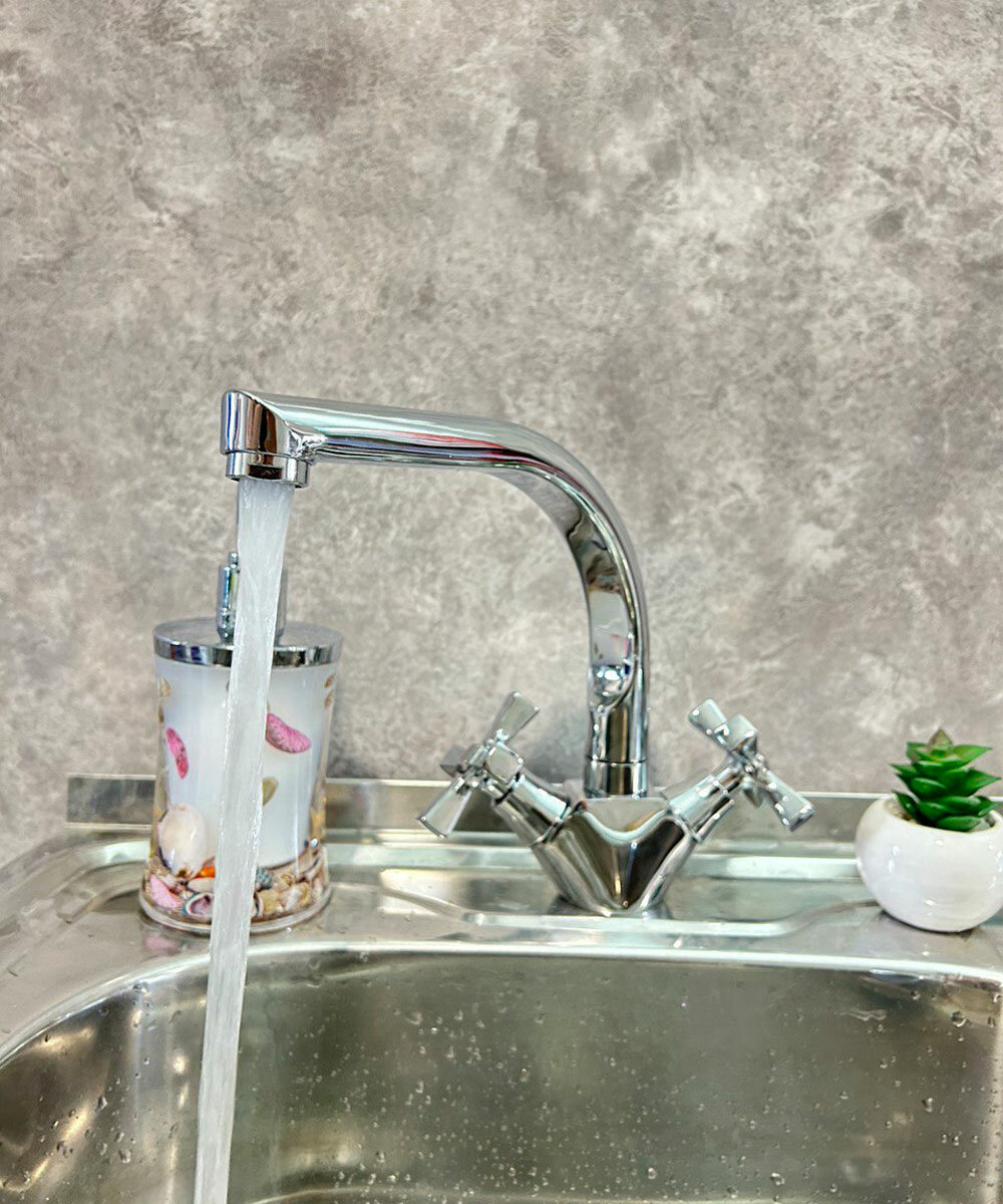 Смеситель для кухни из латуни с поворотным изливом Hansen H43014 Хром