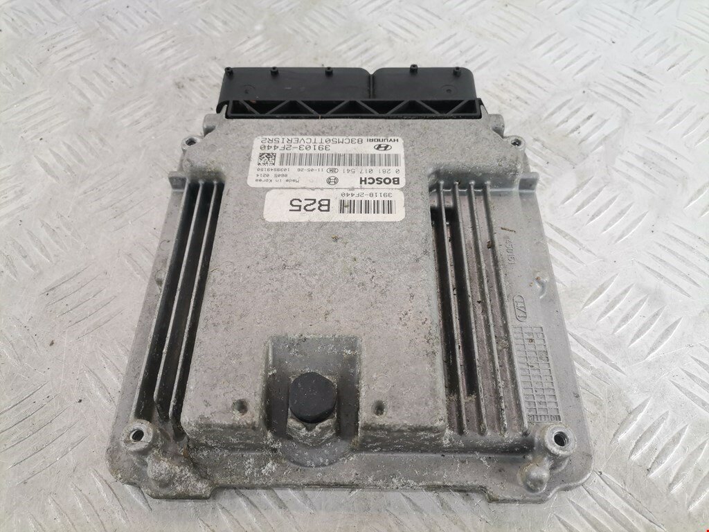 Блок управления двигателем Hyundai Santa Fe 2 (CM) 391032F440 арт. 1734091