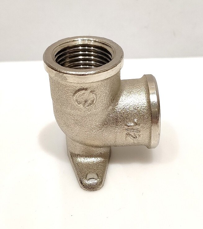 Уголок с внутренней резьбой и крепежом 1/2" General Fittings