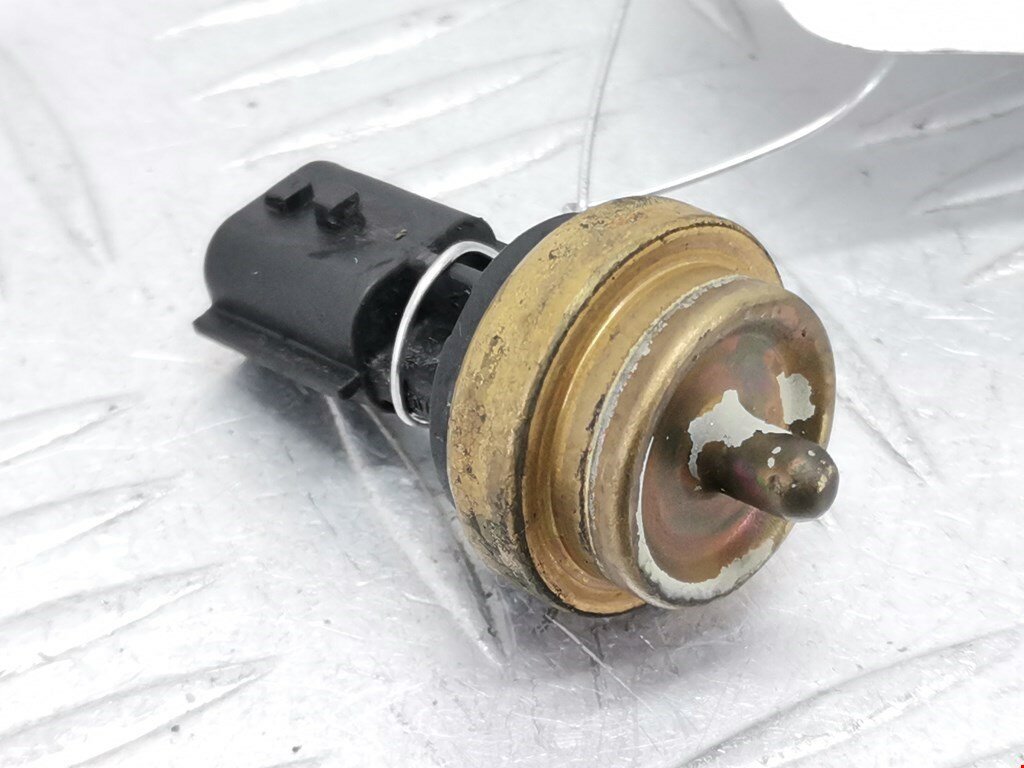 Датчик температуры охлаждающей жидкости Renault Koleos 650777A арт. 1994798