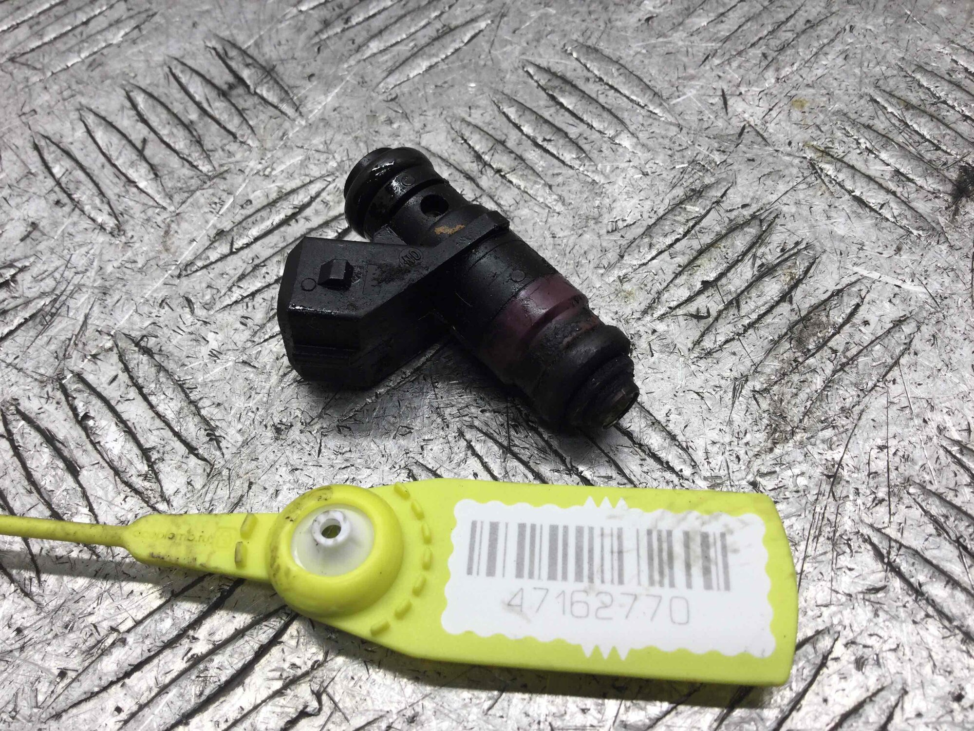 Б/У Форсунка Renault Scenic 2 поколение (2003-2006) 2009 г.