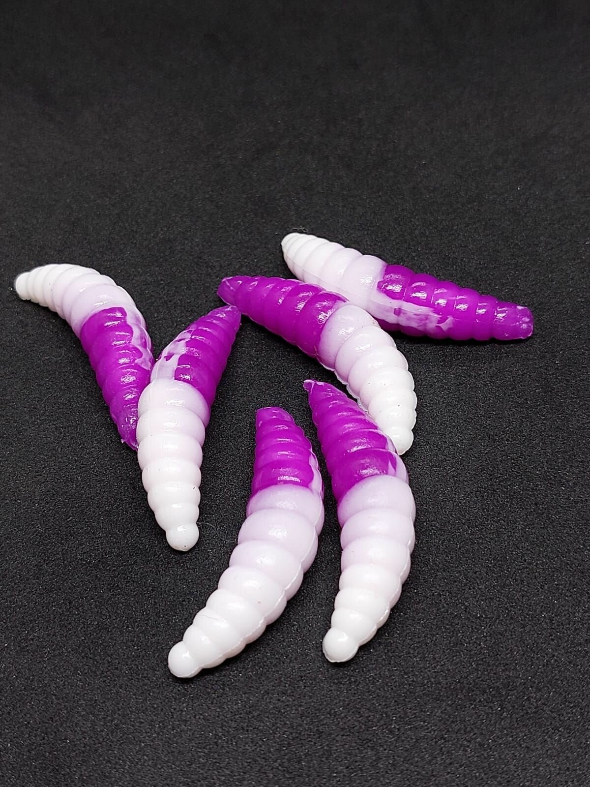 Форелевая приманка Big Maggot. 48 мм. Белый- фиолетовый