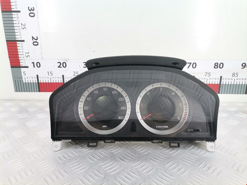 Панель приборная (щиток приборов) Volvo V70 3 31270907 арт. 1819226