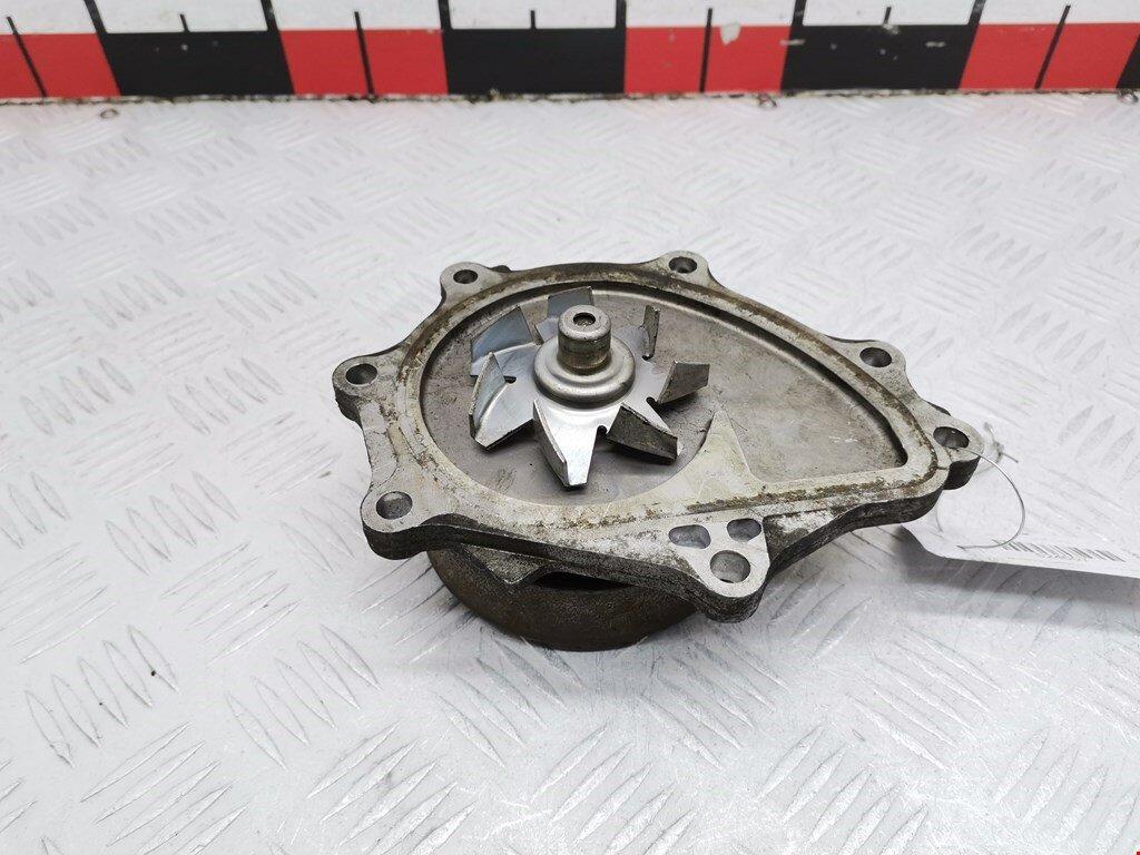 Насос водяной (помпа) Toyota Avensis 2 (T250) 1610029495 арт. 524007