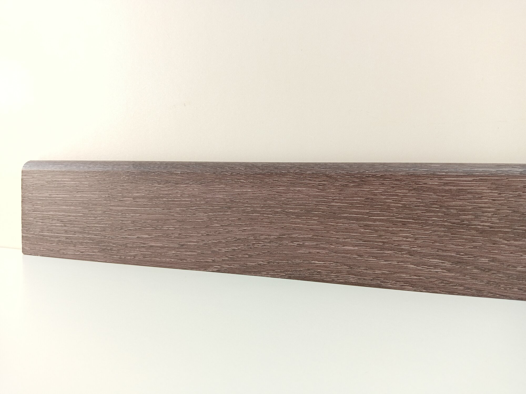 Плинтус МДФ 80 мм Дуб престиж 2,40 м, 7 шт.