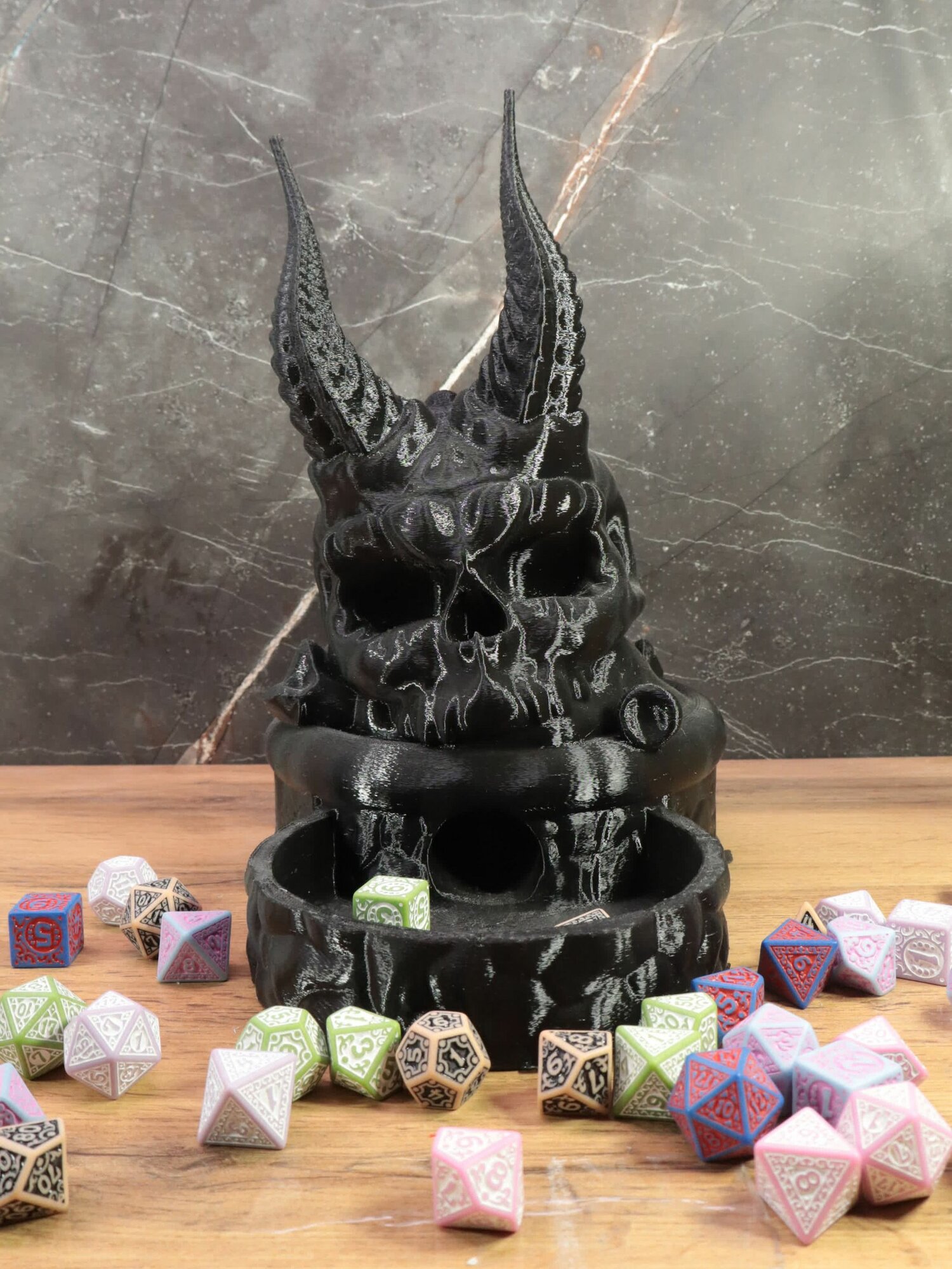 Башня Бес из ада с рогами черный для кубиков настольных игр / DnD, Dice Tower, D&D, Dungeon and Dragons, миниатюра