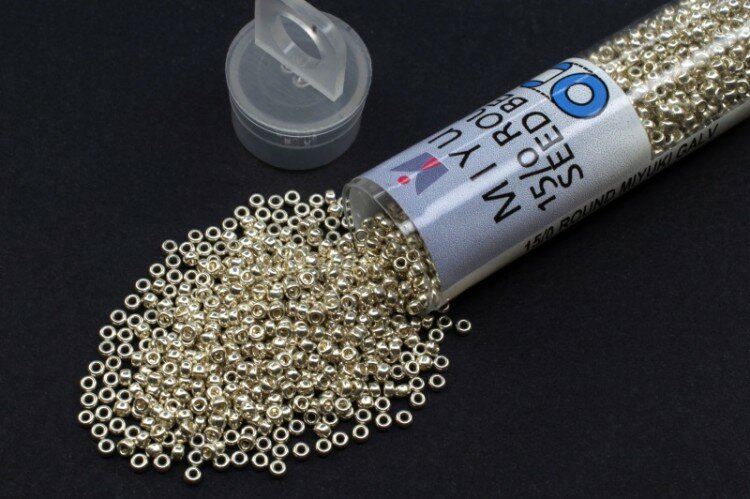 Бисер японский MIYUKI круглый 15/0 #0181-TB серебро, гальванизированный, 1 туба (около 8 грамм)