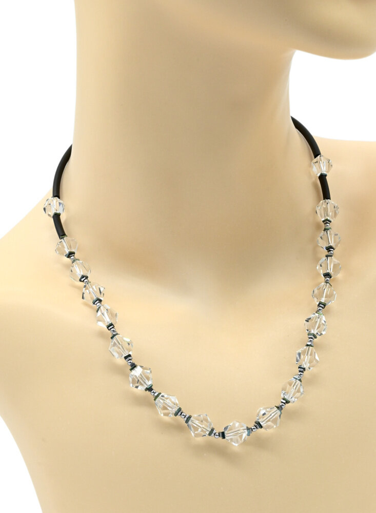 Колье, циркон