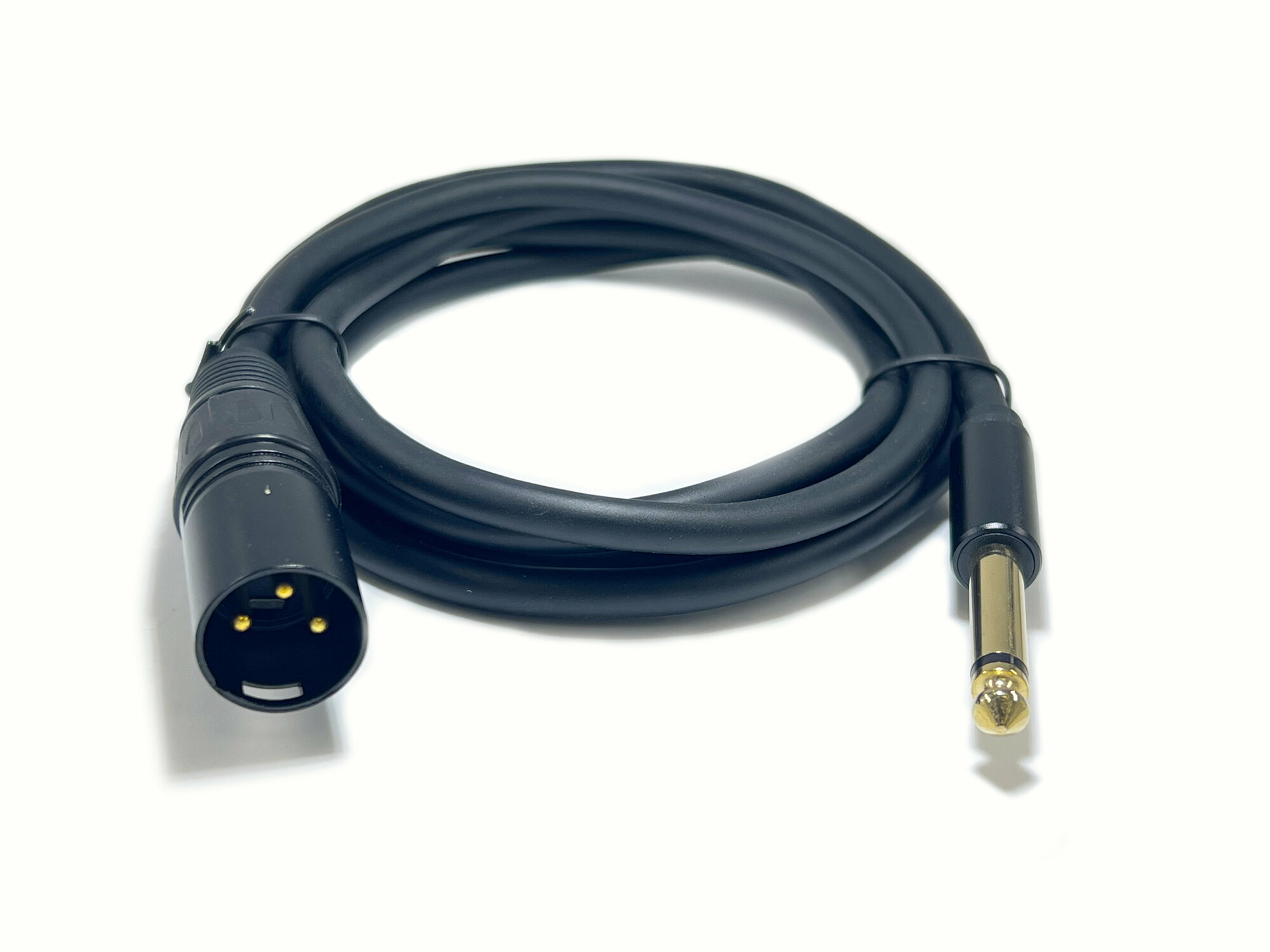 Шнур PLATINUM с моно-штекером 6,35 мм и XLR-штекером "позолоченным" 1,5 метра