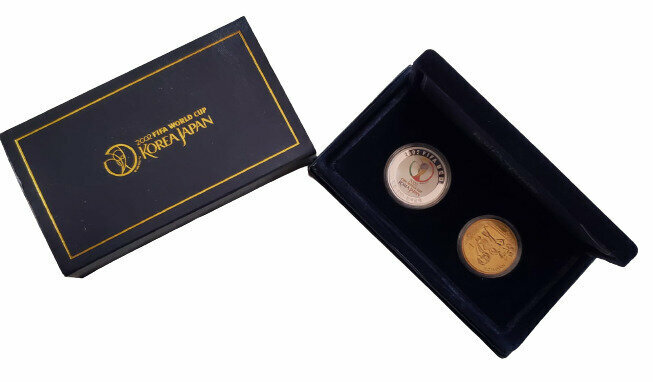 Юбилейные памятные монеты Южной Кореи Чемпионата Мира по футболу 2002 год