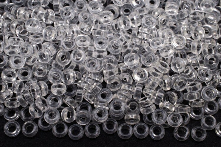 Бисер MIYUKI Spacer 3х1,3 мм #0131 хрусталь, прозрачный, 5 грамм