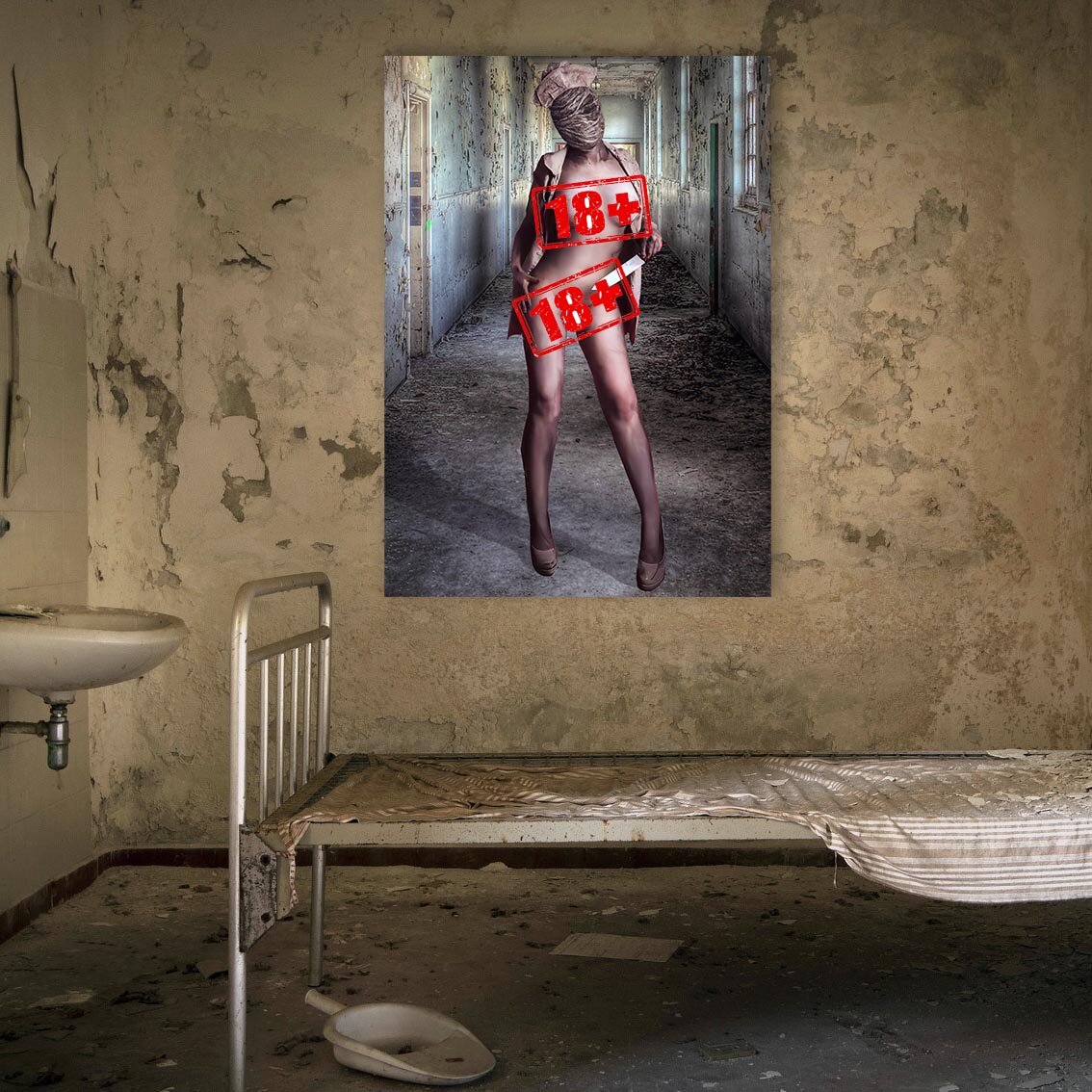 Картина на холсте с подрамником эротическая "Медсестра Silent Hill" 60*80 см