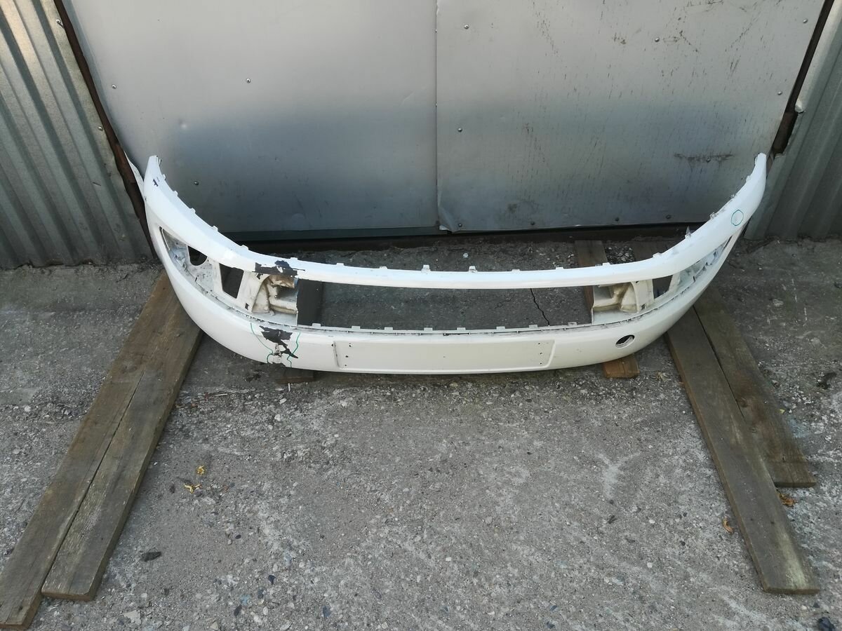 Передний бампер Volkswagen Polo Sedan RUS