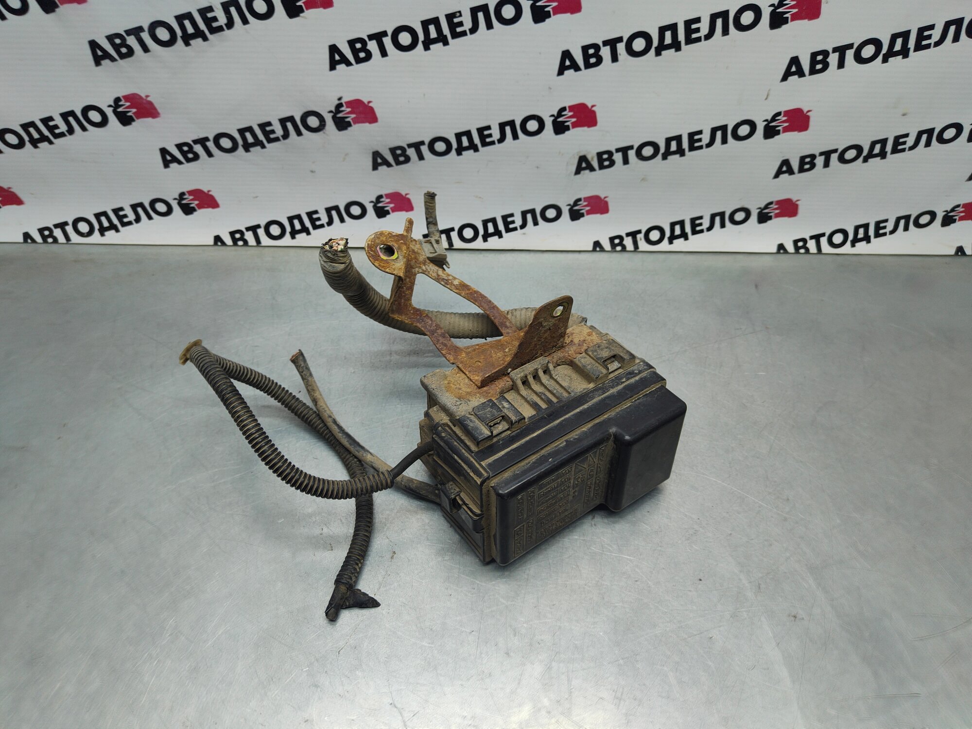 Блок предохранителей Honda Logo GA3 2000 г.в