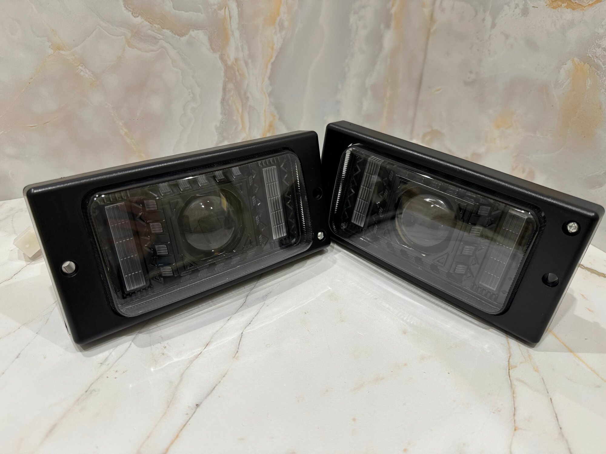 Светодиодные противотуманные фары ВАЗ 2110-2112-2114-2115 Лазерные. Ходовые огни белый цвет + поворотник желтый цвет, головной свет белый цвет -2 шт.