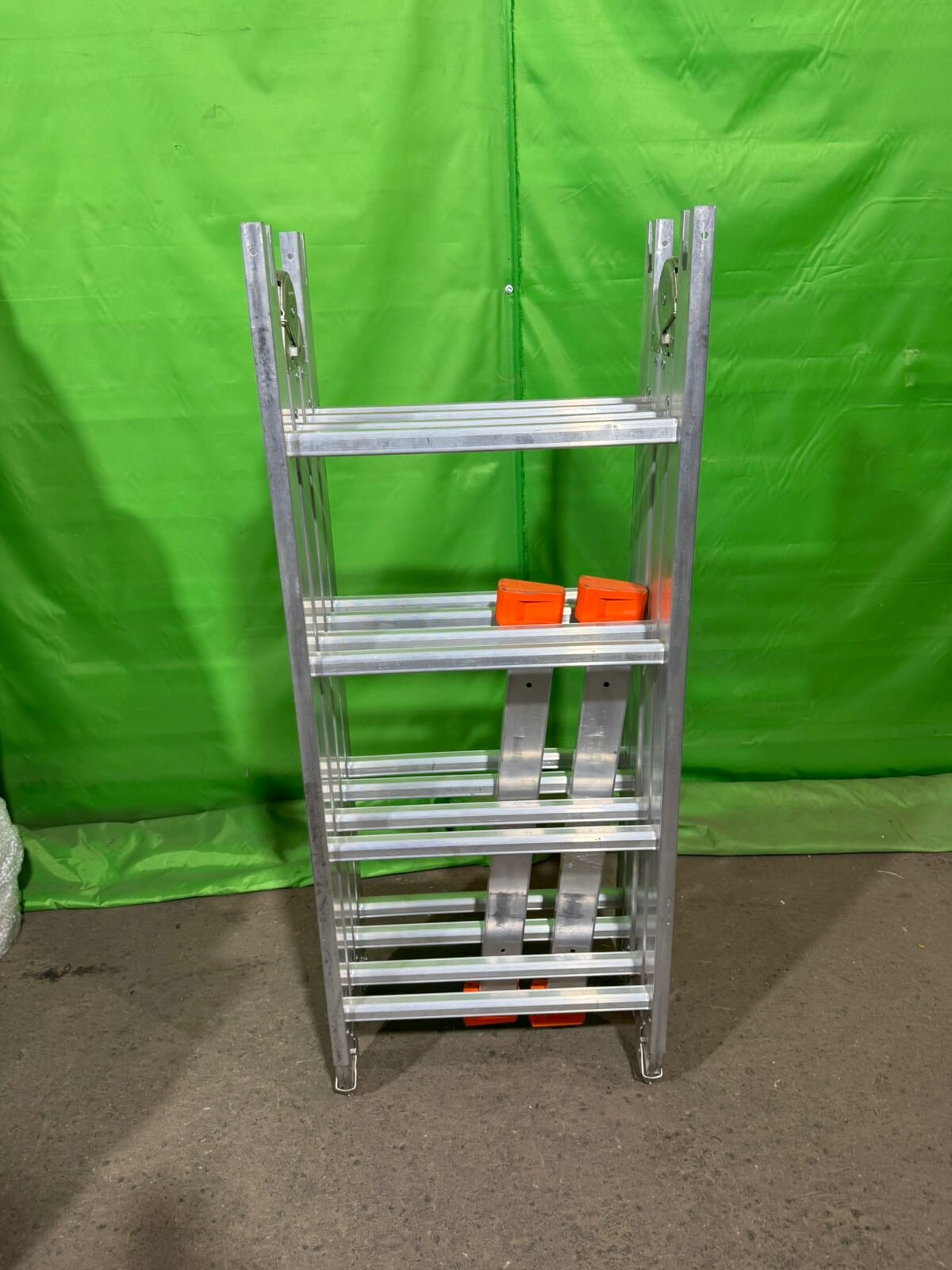 Лестница Трансформер Эйфель Классик 4Х4 Простор Уценка Витринный Образец