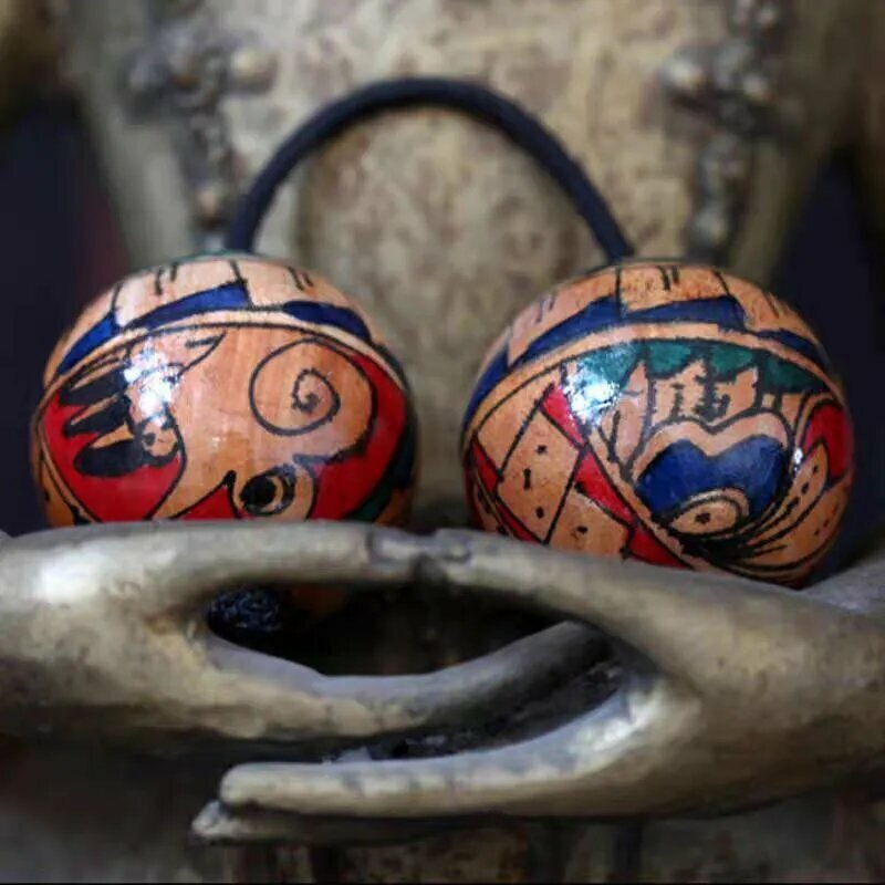 Каш-каш, Асалато: Африканский ударный инструмент (дерево), 4 шарика