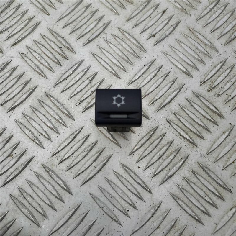 Б/У Кнопка кондиционера LADA Granta / Лада Гранта 1.6 11186 87Л.С 2017