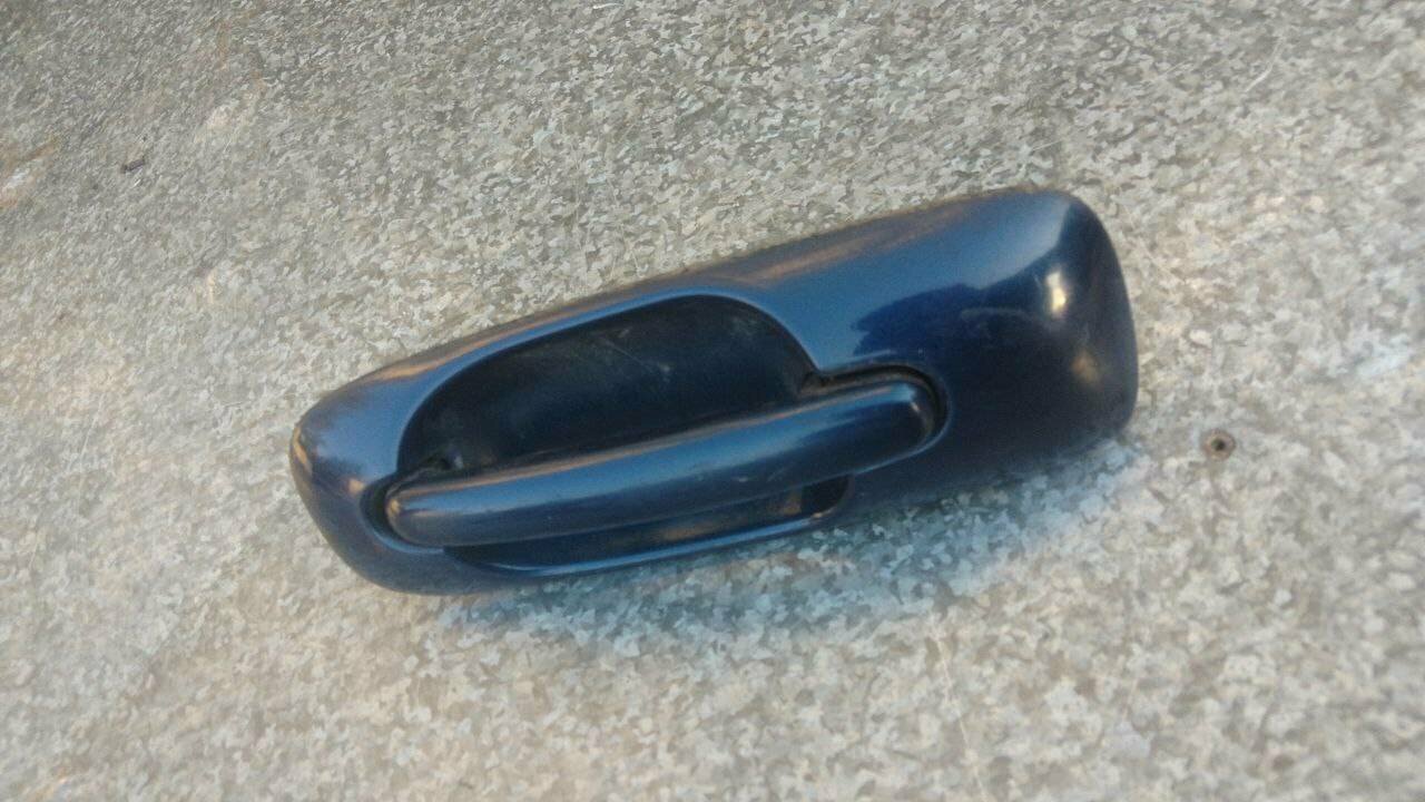 Ручка наружная двери сдвижной левой Dodge Caravan 4 2004