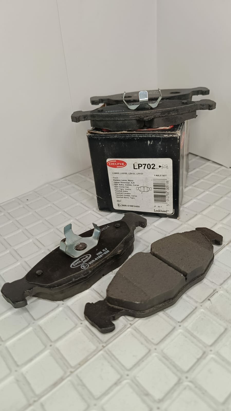 Тормозные колодки LP702 DEPLHI DAEWO LANOS DAEWO NEXIA (KLETN) JAGUA XJ (XJ 40, 81) перед