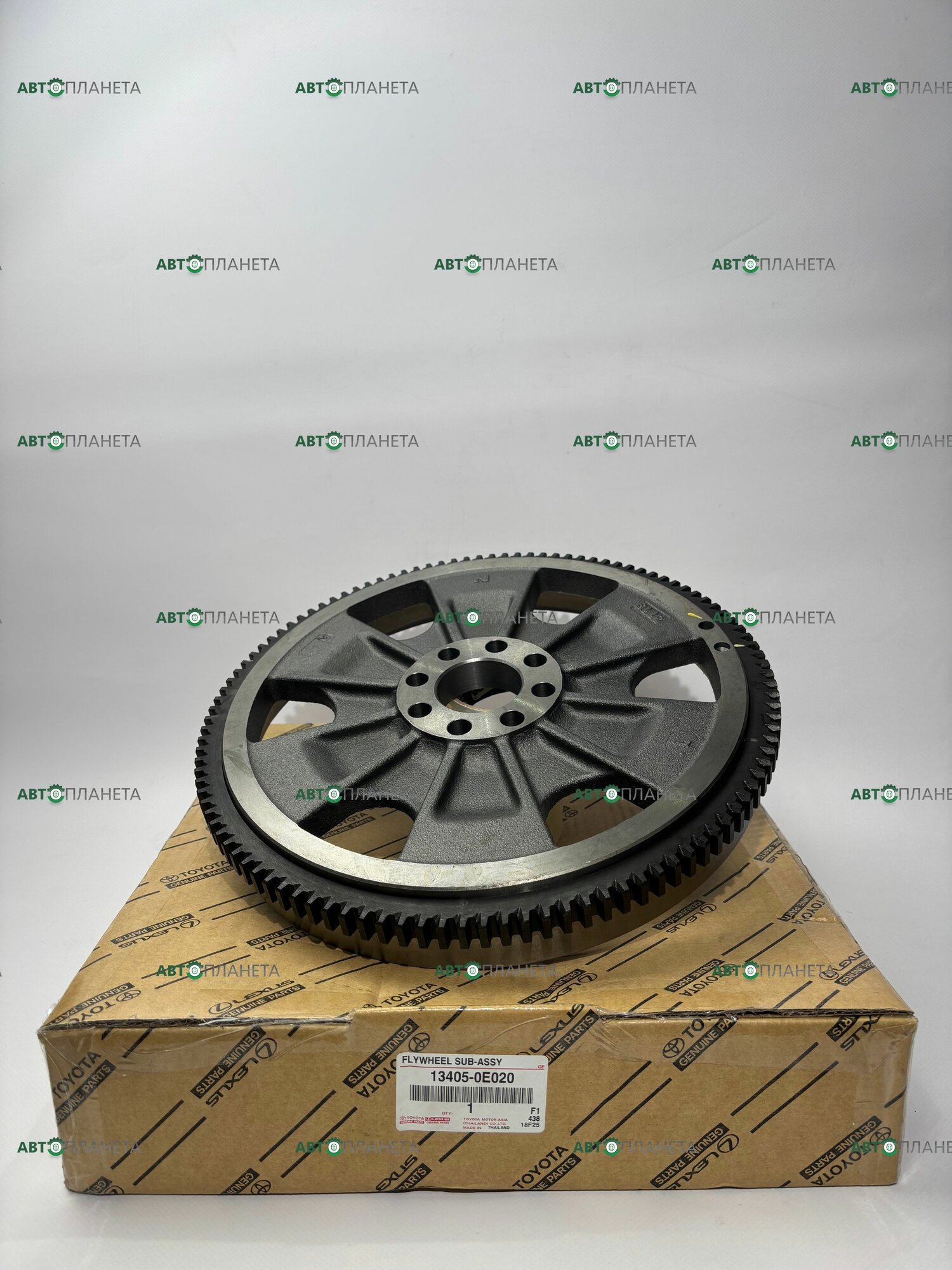 Маховик Toyota 13405-0E020