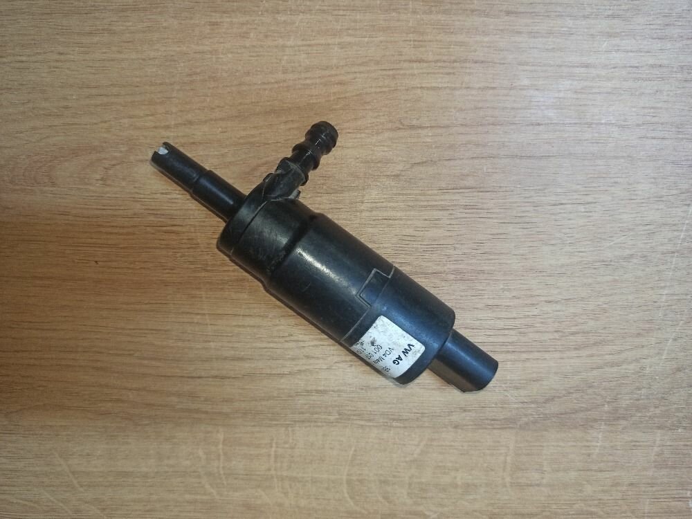 Насос омывателя фар VW Touareg Passat Golf Octavia