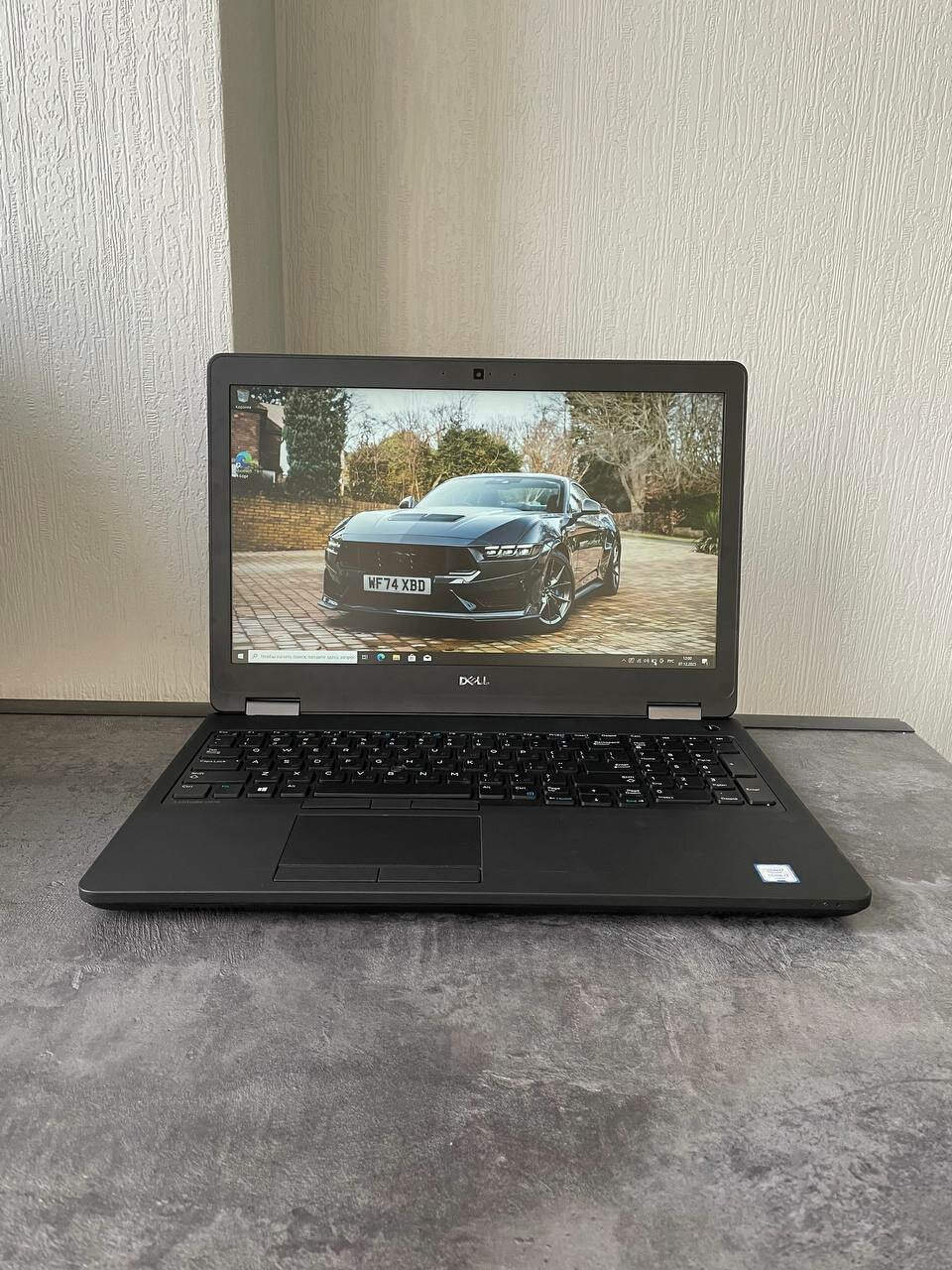 15.6" Ноутбук Dell Latitude E5570, 1920x1080, Intel Core i7-6820HQ, RAM 8 ГБ, SSD 256 ГБ, AMD Radeon R7 M370 2gb