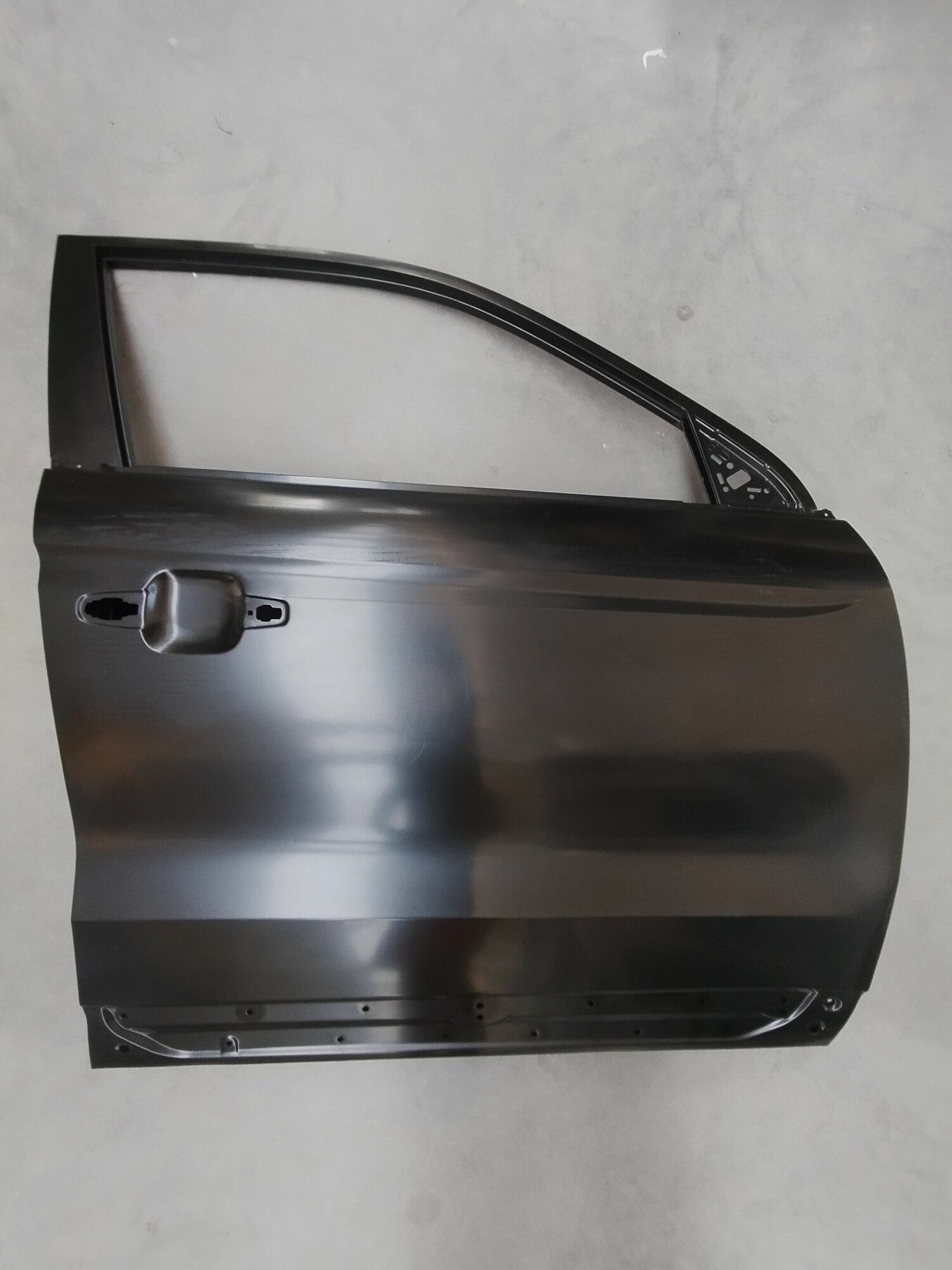 Дверь передняя правая Geely Atlas [1.8 16V 6AT внедорожник 4X2] 5075005700C15