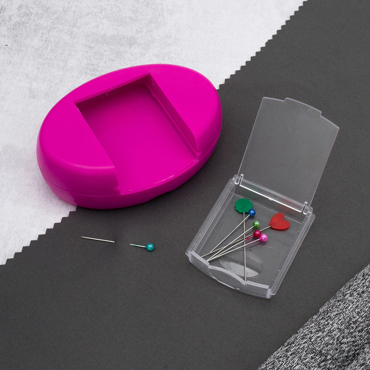 Игольница магнитная с местом для хранения булавок 4AL-007, размер 10 х 7 х 3 см, цвет розовый