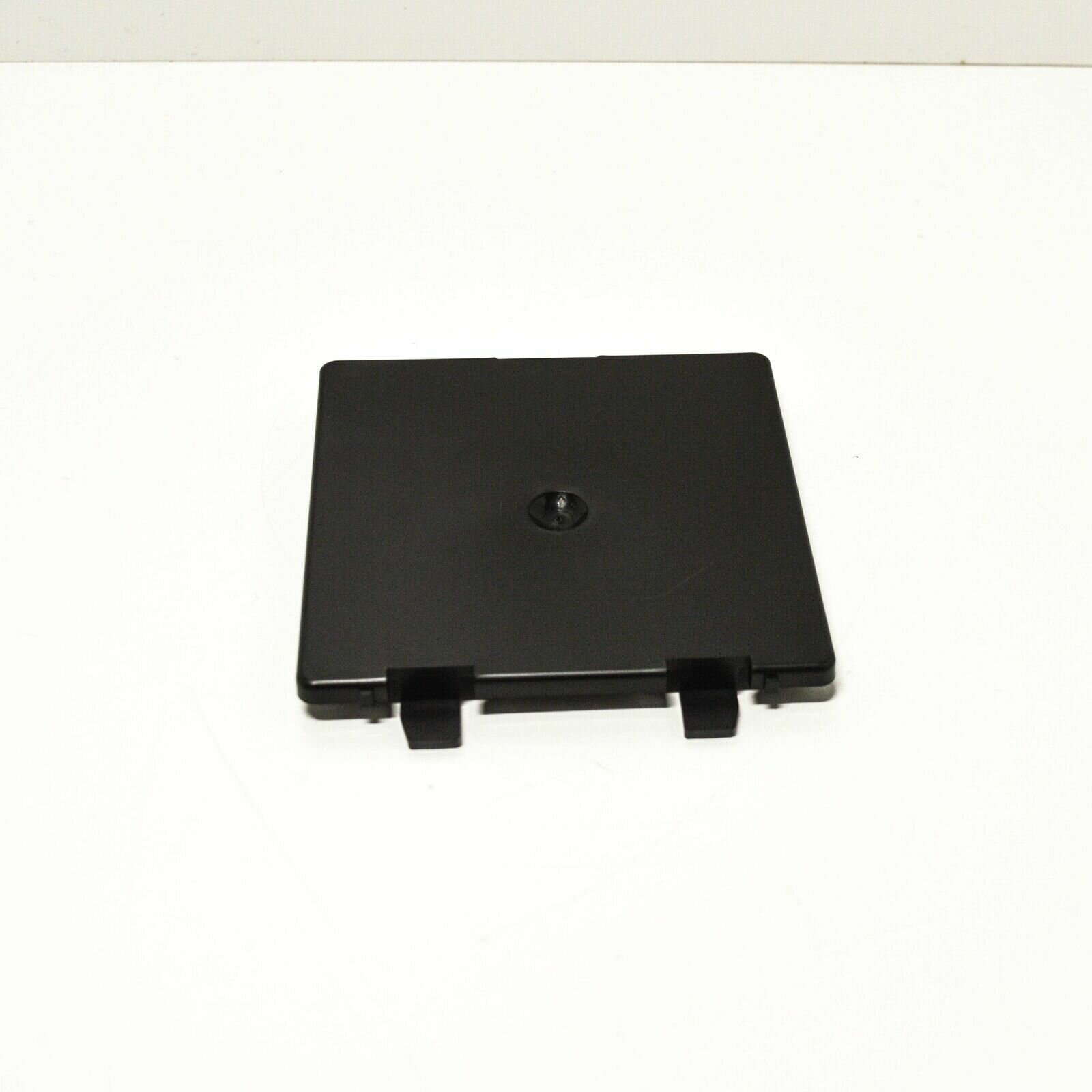 Крышка брызговика радиатора VOLVO