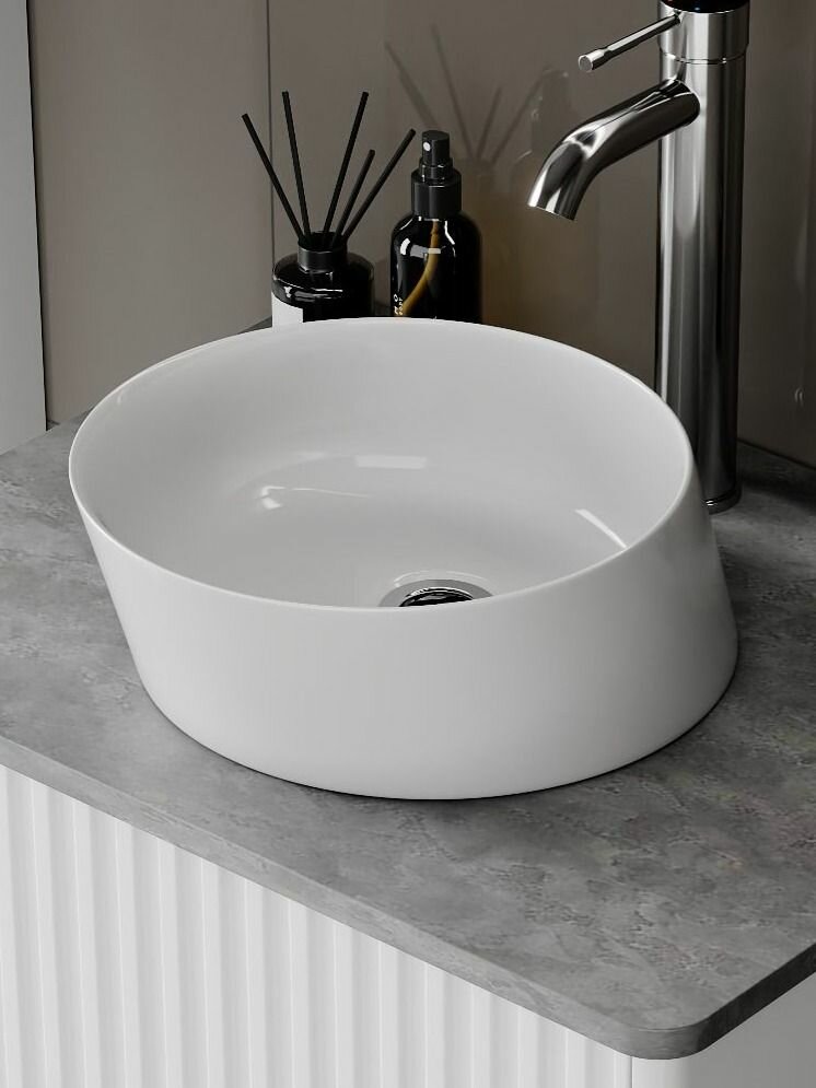 Раковина накладная для тумбы в ванную 30x34 Круг фарфоровая белая Vela