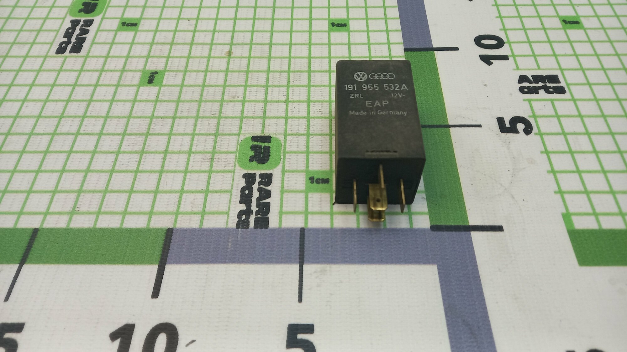 Реле вентилятора системы охлаждения Volkswagen