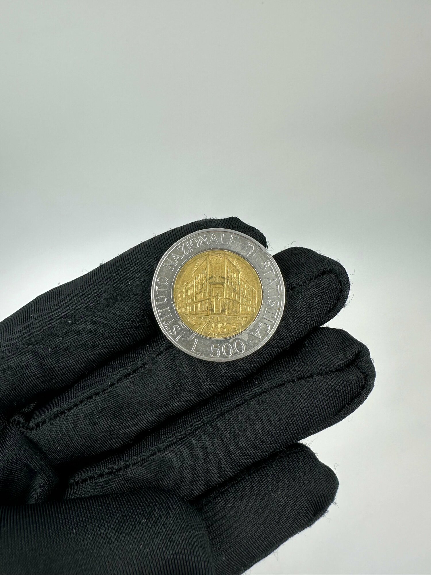 Монета Италия 500 лир 1996 год