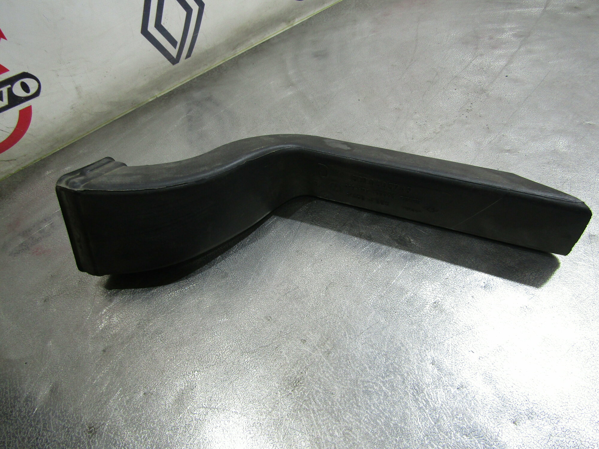 Воздуховод отопителя Renault Premium