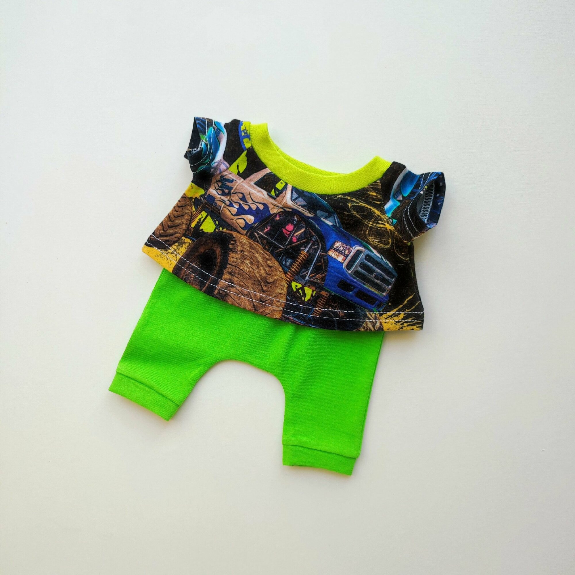 Костюм для кота Басика 22 см и кошечки Ли-ли 24 см