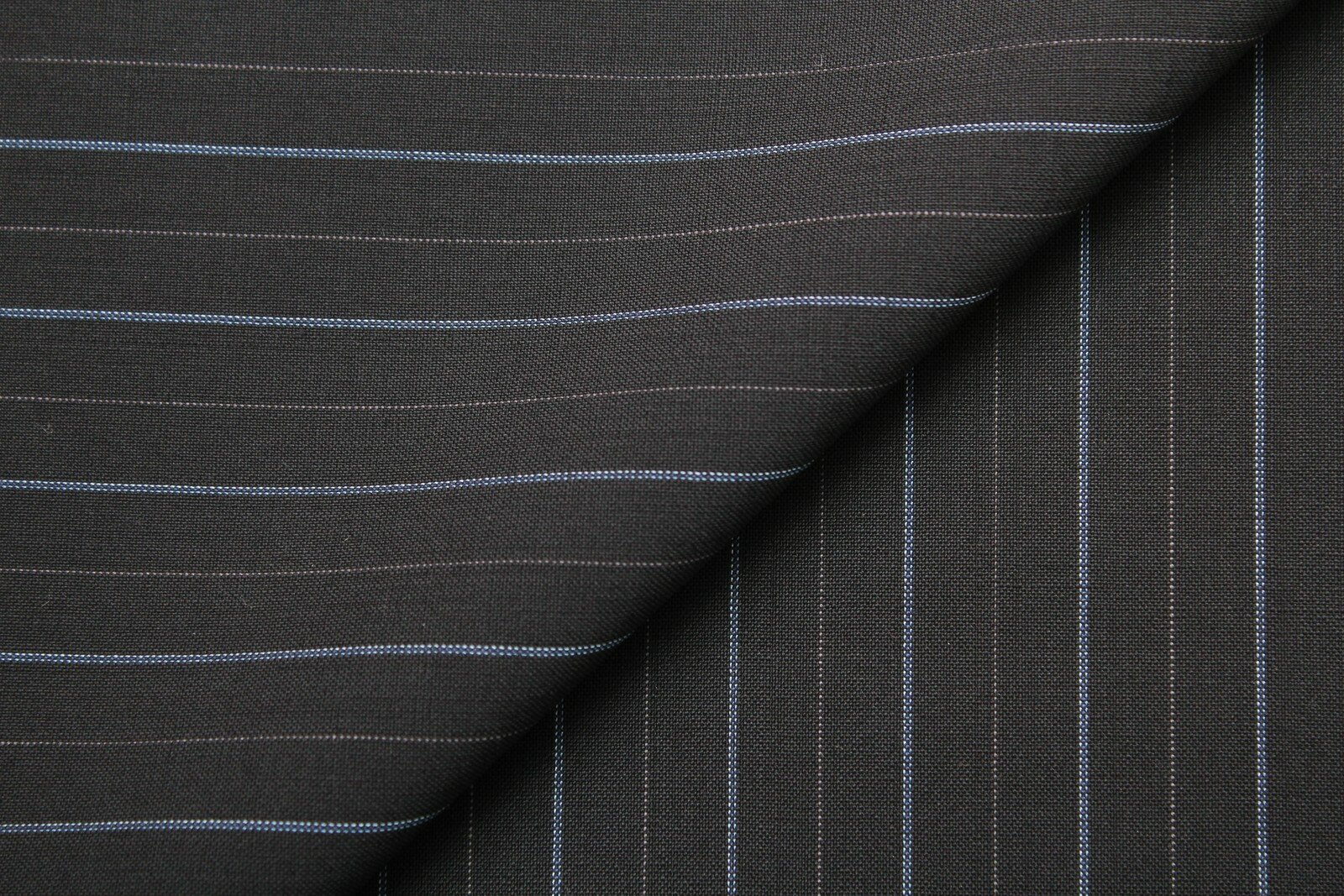 Ткань костюмная Marlane чёрная в голубую и серую полоску, ш154см, 0,5 м