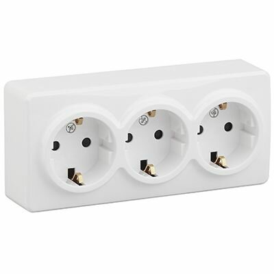 Эксперт белый розетка открытая 3-мест заземление IP20