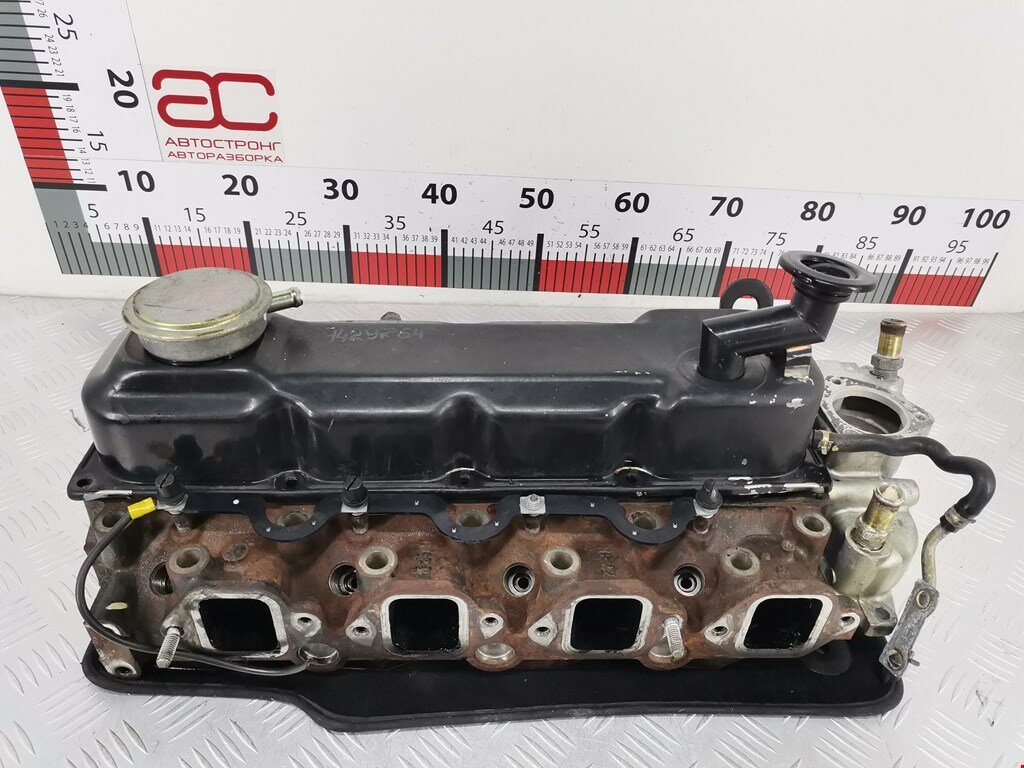 Головка блока цилиндров (ГБЦ) Nissan Pickup 110393S902 арт. 1591726