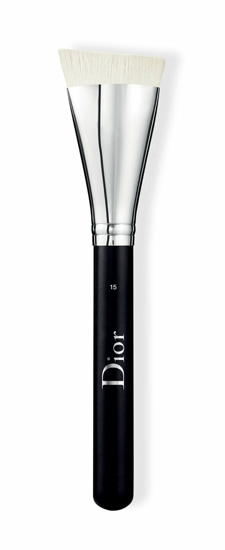 Dior Backstage Contour Brush Кисть для контуринга лица 100мл