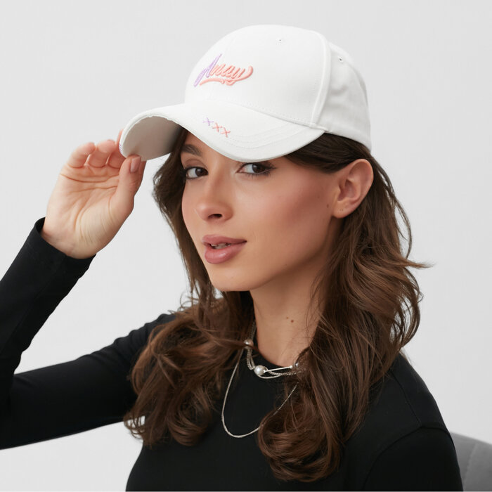 Кепка для женщин