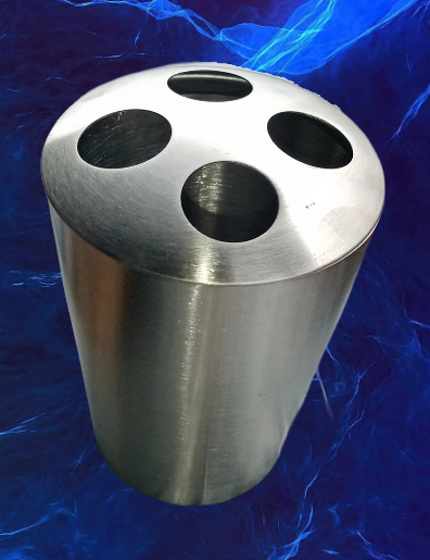 Металлический стакан для зубных щеток