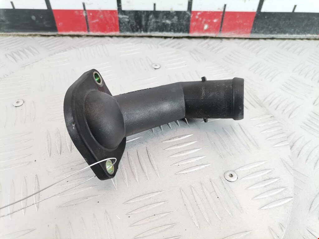 Корпус термостата Volkswagen Bora(Jetta) 06A121121C арт. 1544845